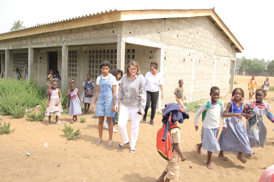 Yelenba - Women In Action